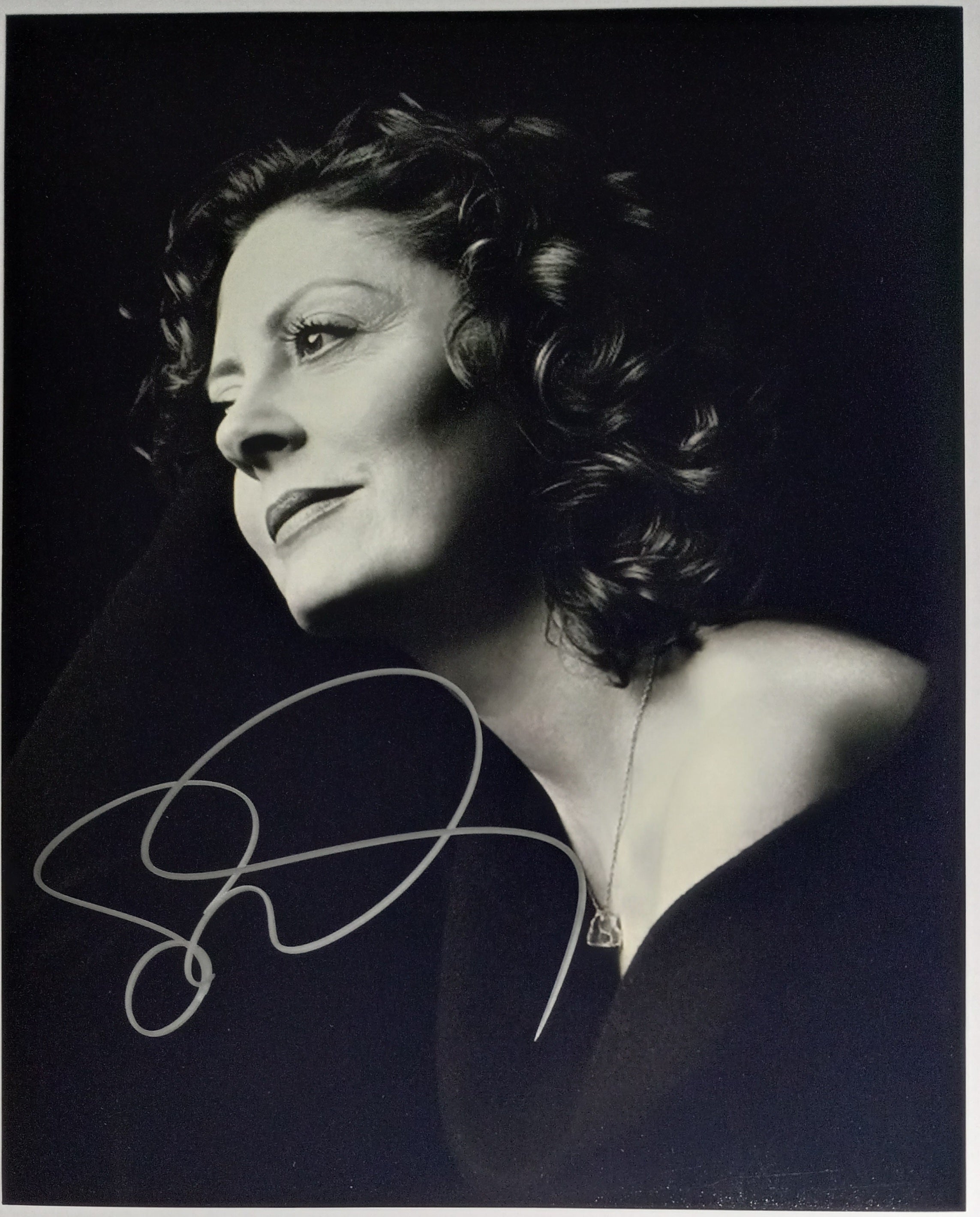 Susan Sarandon – NW Autographs Direct